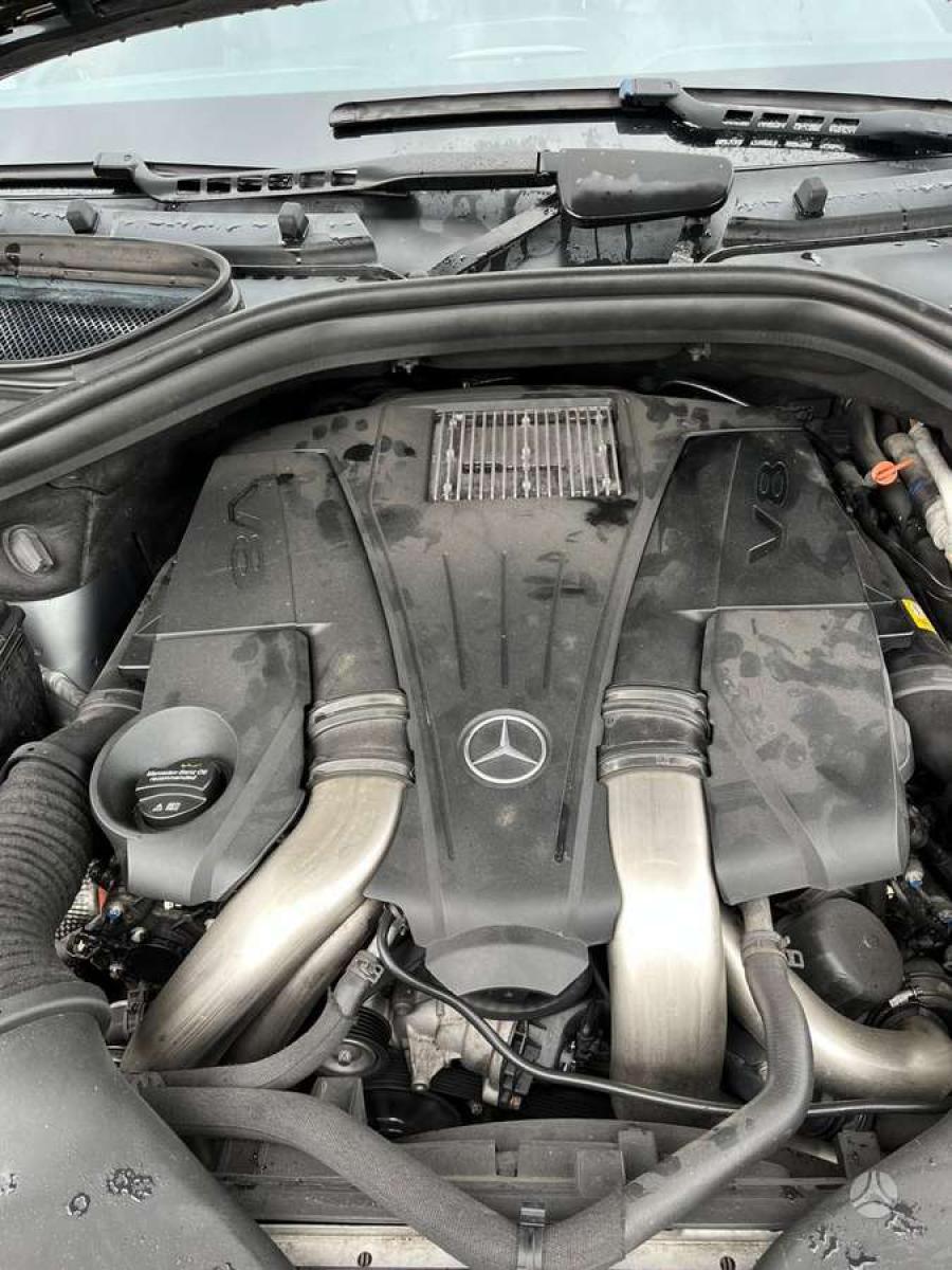 Grey Mercedes-Benz gl-550 2014 in Kaunas, with an engine capacity of 4.70 L and mileage of 315 thousand km for 8600 €, photo 13 on AUTOMOTO.COM.LV