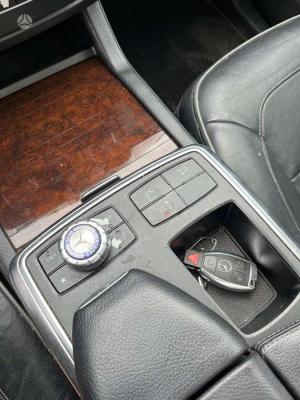 Grey Mercedes-Benz gl-550 2014 in Kaunas, with an engine capacity of 4.70 L and mileage of 315 thousand km for 8600 €, photo 34 on AUTOMOTO.COM.LV