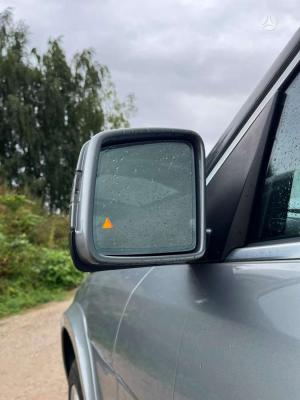 Grey Mercedes-Benz gl-550 2014 in Kaunas, with an engine capacity of 4.70 L and mileage of 315 thousand km for 8600 €, photo 37 on AUTOMOTO.COM.LV