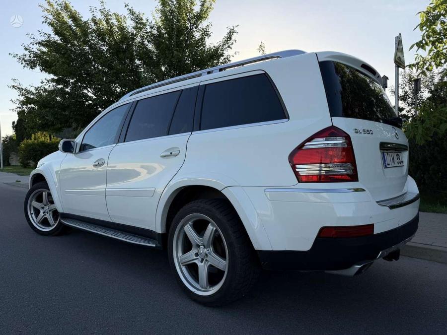 Balts Mercedes-Benz gl-550 2008 Kauņa, ar dzinēja tilpumu 5.50 L un nobraukumu 280 tūkst. km par 9000 €, foto 35 vietnē AUTOMOTO.COM.LV