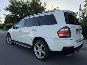 Balts Mercedes-Benz gl-550 2008 Kauņa, ar dzinēja tilpumu 5.50 L un nobraukumu 280 tūkst. km par 9000 €, foto 36 vietnē AUTOMOTO.COM.LV