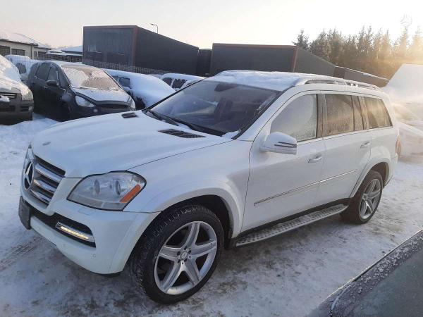 Balts Mercedes-Benz gl-550 2011 Kauņa, ar dzinēja tilpumu 5.50 L un nobraukumu 146 tūkst. km par 10950 €, foto 5 vietnē AUTOMOTO.COM.LV