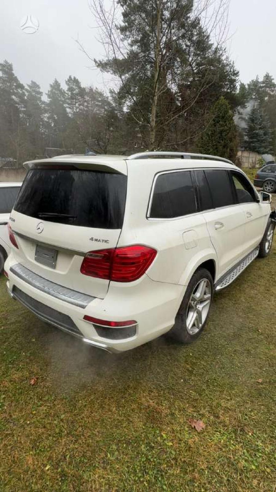Balts Mercedes-Benz gl-550 2014 Kauņa, ar dzinēja tilpumu 4.70 L un nobraukumu 195 tūkst. km par 11500 €, foto 4 vietnē AUTOMOTO.COM.LV