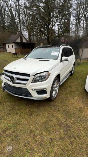 Balts Mercedes-Benz gl-550 2014 Kauņa, ar dzinēja tilpumu 4.70 L un nobraukumu 195 tūkst. km par 11500 €, foto 5 vietnē AUTOMOTO.COM.LV