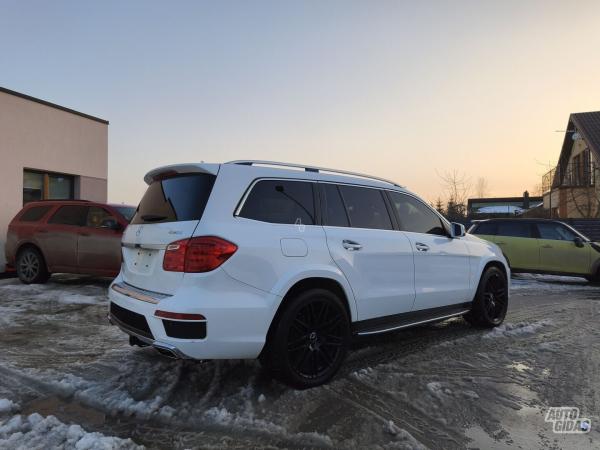 White Mercedes-Benz gl-550 2014 in Siauliai, with an engine capacity of 4.70 L and mileage of 218 thousand km for 12200 €, photo 5 on AUTOMOTO.COM.LV
