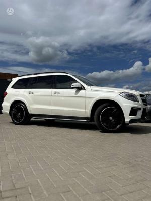 Balts Mercedes-Benz gl-550 2015 Kauņa, ar dzinēja tilpumu 4.66 L un nobraukumu 182 tūkst. km par 19999 €, foto 7 vietnē AUTOMOTO.COM.LV