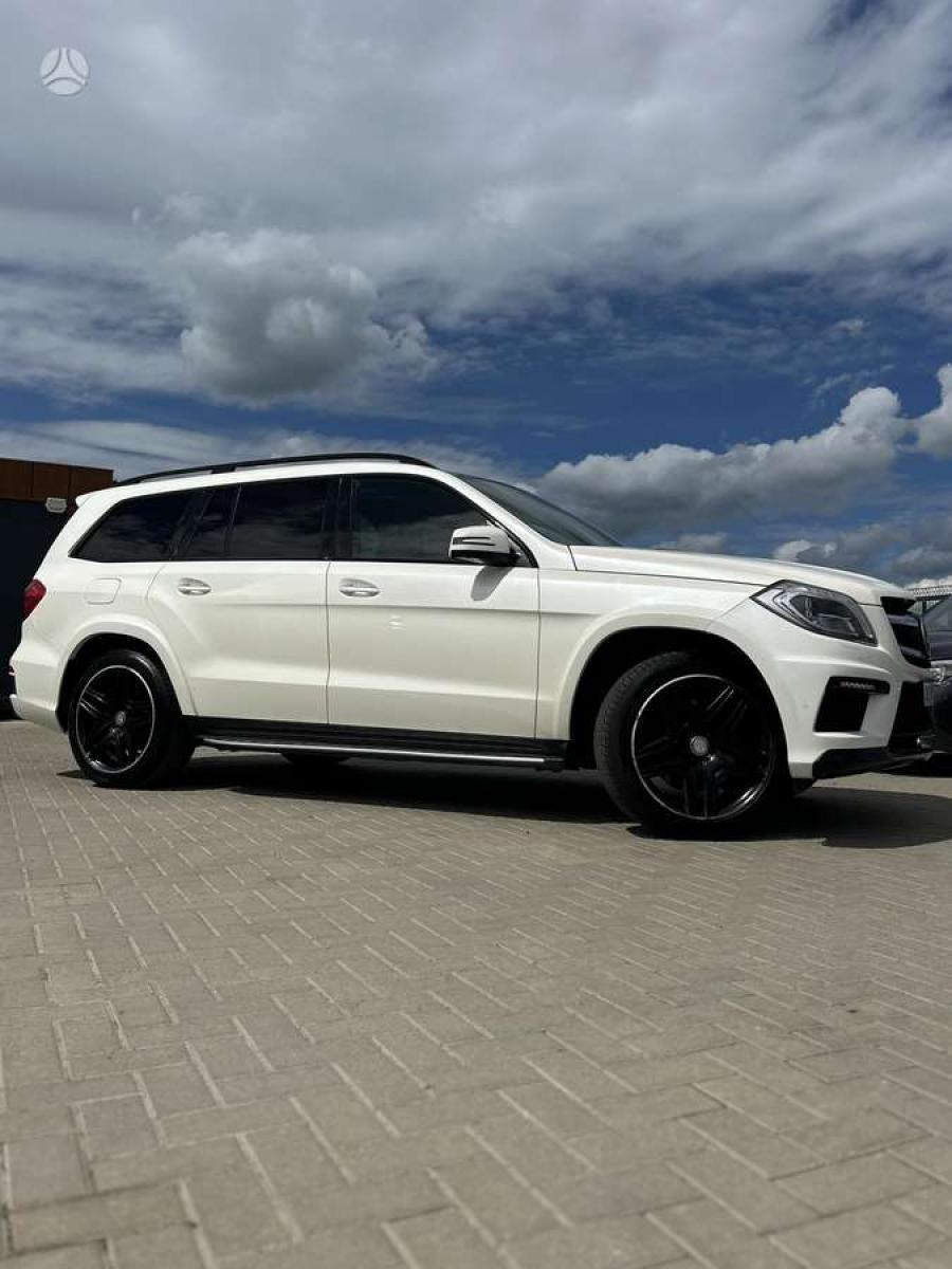 Balts Mercedes-Benz gl-550 2015 Kauņa, ar dzinēja tilpumu 4.66 L un nobraukumu 182 tūkst. km par 19999 €, foto 7 vietnē AUTOMOTO.COM.LV