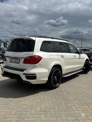 Balts Mercedes-Benz gl-550 2015 Kauņa, ar dzinēja tilpumu 4.66 L un nobraukumu 182 tūkst. km par 19999 €, foto 9 vietnē AUTOMOTO.COM.LV