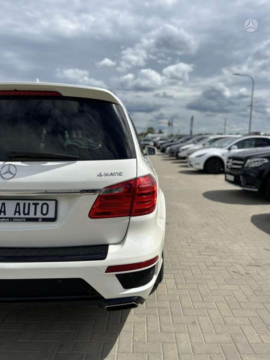 Balts Mercedes-Benz gl-550 2015 Kauņa, ar dzinēja tilpumu 4.66 L un nobraukumu 182 tūkst. km par 19999 €, foto 12 vietnē AUTOMOTO.COM.LV