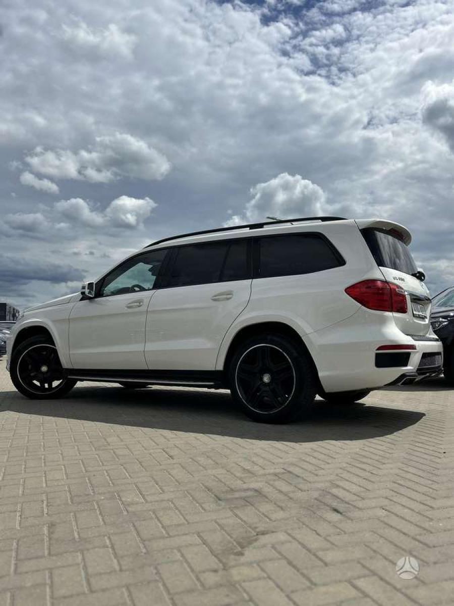 Balts Mercedes-Benz gl-550 2015 Kauņa, ar dzinēja tilpumu 4.66 L un nobraukumu 182 tūkst. km par 19999 €, foto 15 vietnē AUTOMOTO.COM.LV