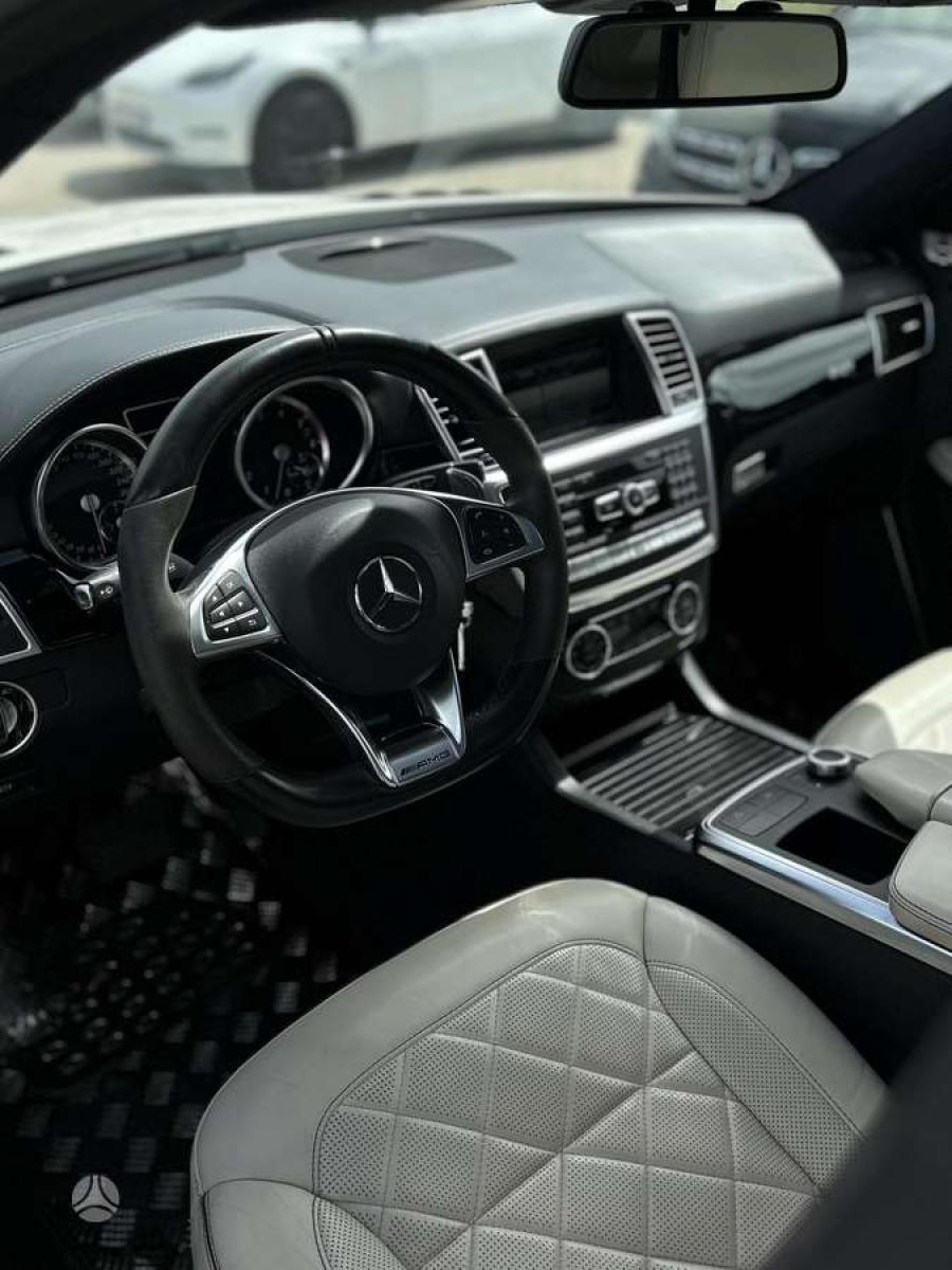 Balts Mercedes-Benz gl-550 2015 Kauņa, ar dzinēja tilpumu 4.66 L un nobraukumu 182 tūkst. km par 19999 €, foto 18 vietnē AUTOMOTO.COM.LV