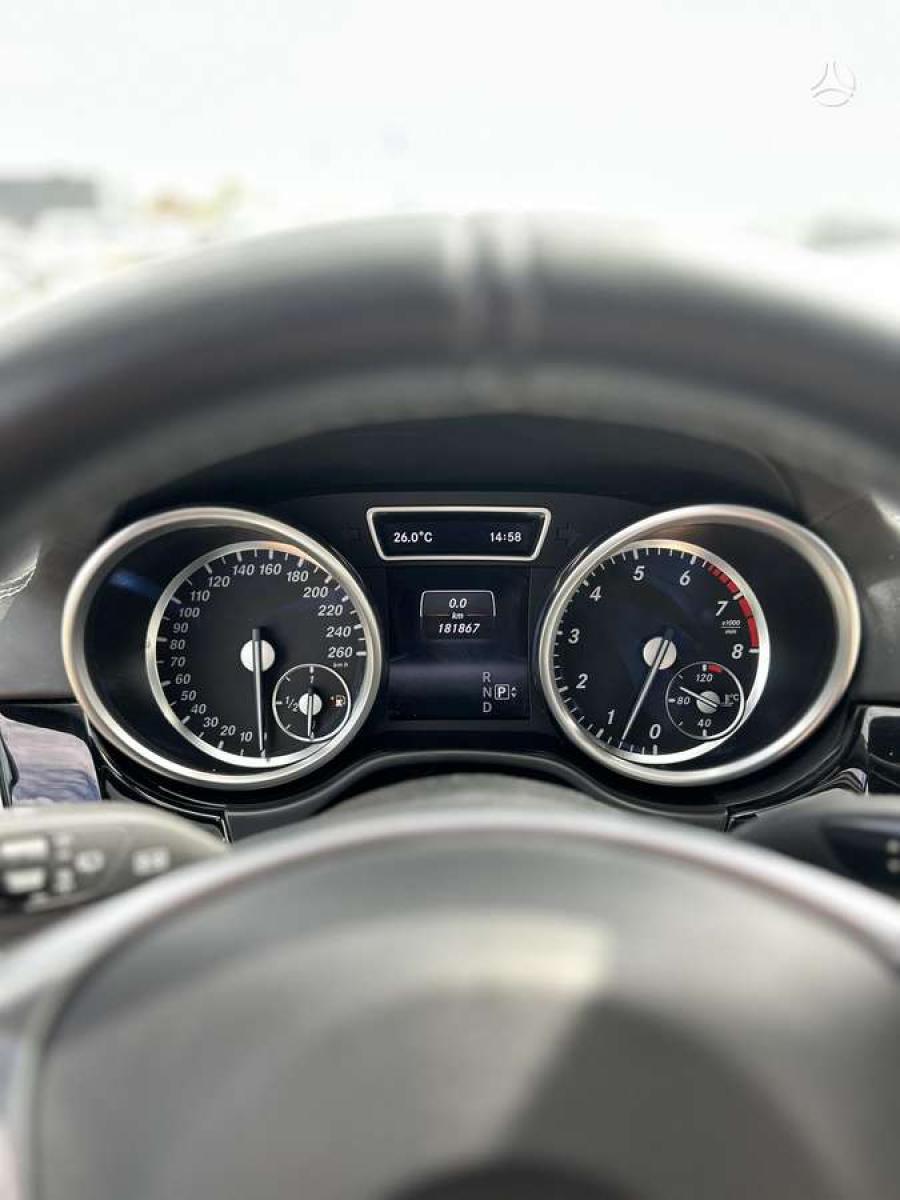 Balts Mercedes-Benz gl-550 2015 Kauņa, ar dzinēja tilpumu 4.66 L un nobraukumu 182 tūkst. km par 19999 €, foto 22 vietnē AUTOMOTO.COM.LV