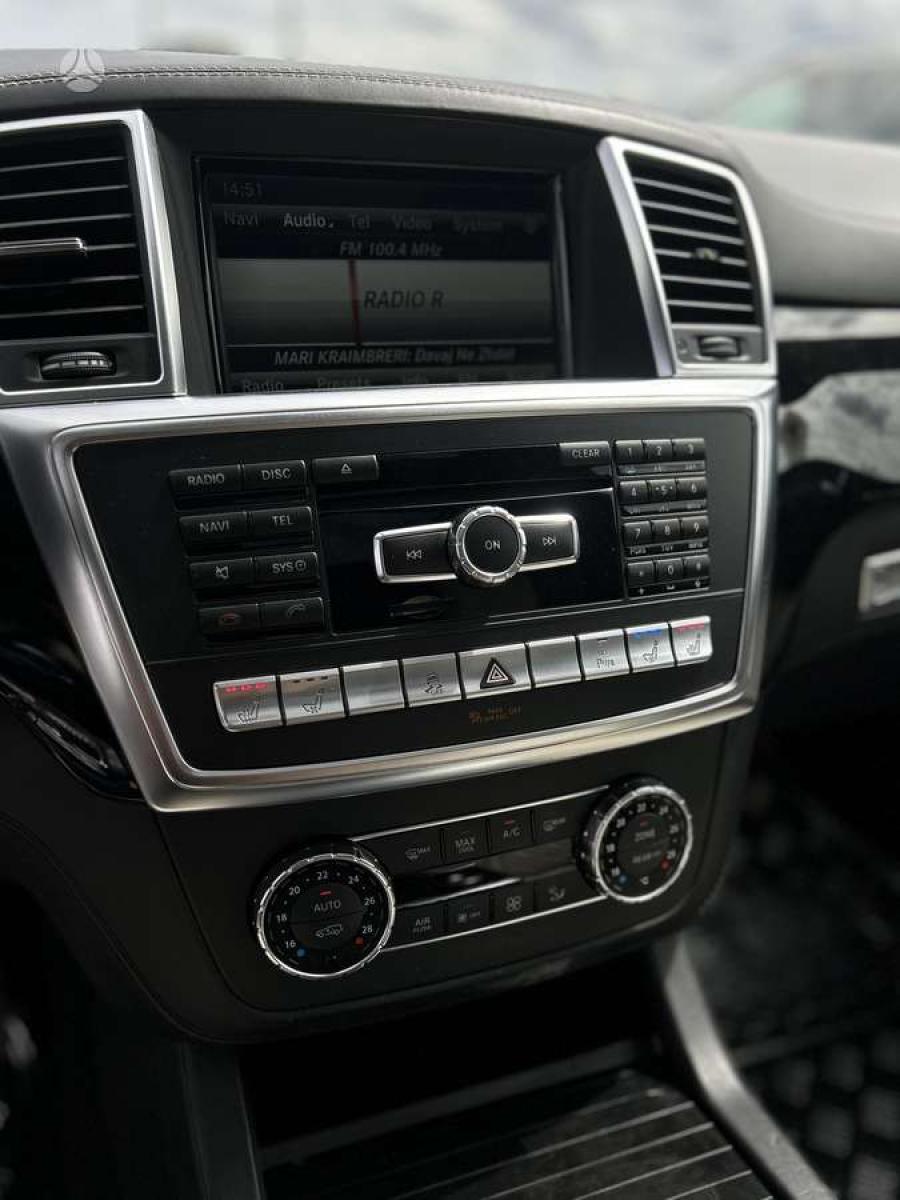 Balts Mercedes-Benz gl-550 2015 Kauņa, ar dzinēja tilpumu 4.66 L un nobraukumu 182 tūkst. km par 19999 €, foto 24 vietnē AUTOMOTO.COM.LV