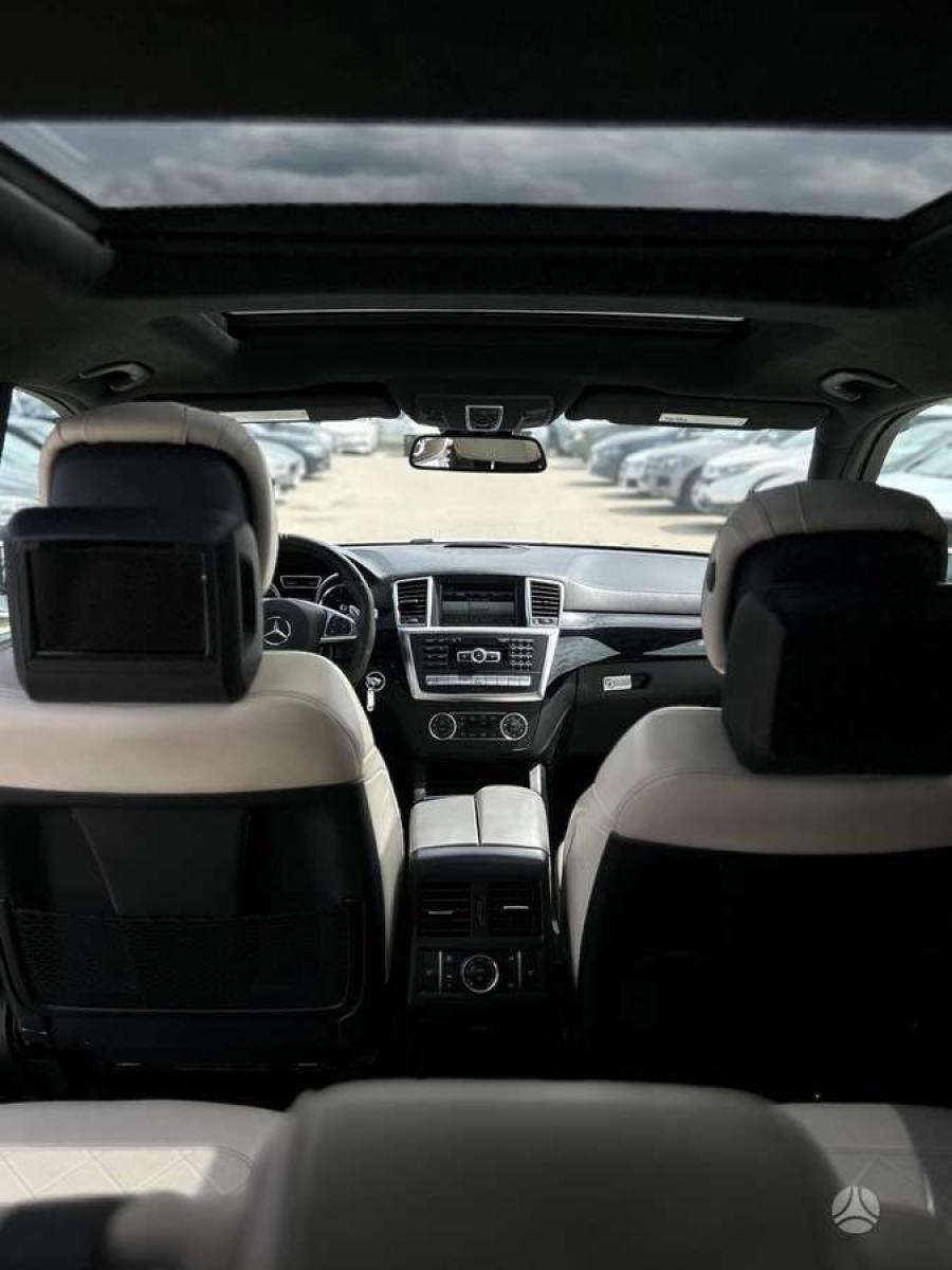 Balts Mercedes-Benz gl-550 2015 Kauņa, ar dzinēja tilpumu 4.66 L un nobraukumu 182 tūkst. km par 19999 €, foto 35 vietnē AUTOMOTO.COM.LV