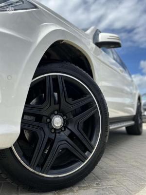 Balts Mercedes-Benz gl-550 2015 Kauņa, ar dzinēja tilpumu 4.66 L un nobraukumu 182 tūkst. km par 19999 €, foto 41 vietnē AUTOMOTO.COM.LV