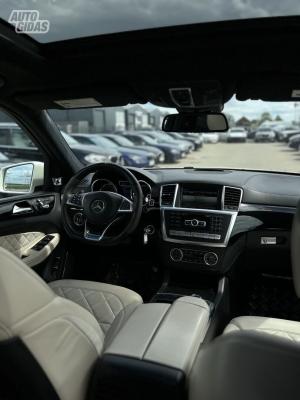 Белый Мерседес ГЛ 550 2015 в Каунас, объемом двигателя 4.70 л и пробегом 182 тыс. км за 19000 €, фото 23 на AUTOMOTO.COM.LV