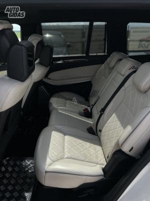 Белый Мерседес ГЛ 550 2015 в Каунас, объемом двигателя 4.70 л и пробегом 182 тыс. км за 19000 €, фото 37 на AUTOMOTO.COM.LV