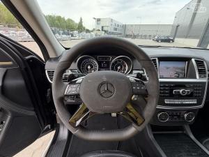 Melns Mercedes-Benz gl-63-amg 2013 Kauņa, ar dzinēja tilpumu 5.50 L un nobraukumu 318 tūkst. km par 19900 €, foto 22 vietnē AUTOMOTO.COM.LV