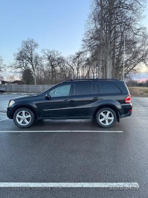 Melns Mercedes-Benz GL-Class 2006 Rapla, ar dzinēja tilpumu 4.00 L un nobraukumu 333 tūkst. km par 14999 €, foto 7 vietnē AUTOMOTO.COM.LV