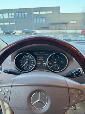 Melns Mercedes-Benz GL-Class 2006 Rapla, ar dzinēja tilpumu 4.00 L un nobraukumu 333 tūkst. km par 14999 €, foto 11 vietnē AUTOMOTO.COM.LV