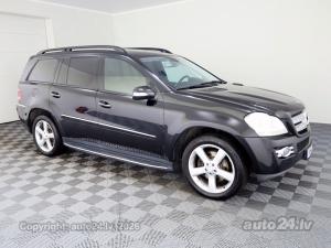 Melns Mercedes-Benz GL-Class 2006 Tallina, ar dzinēja tilpumu 3.00 L un nobraukumu 319 tūkst. km par 4999 €, foto  vietnē AUTOMOTO.COM.LV
