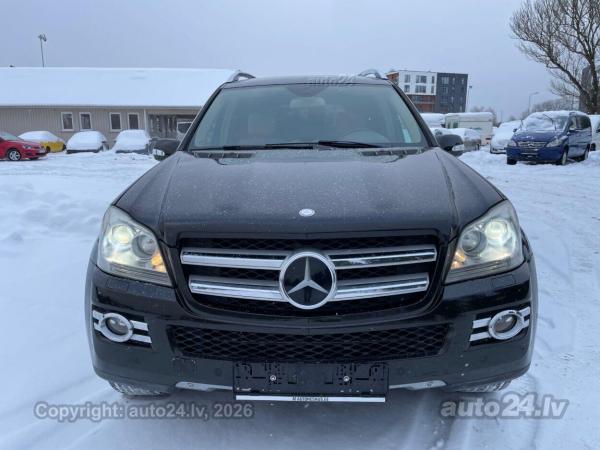 Melns Mercedes-Benz GL-Class 2007 Tallina, ar dzinēja tilpumu 5.50 L un nobraukumu 239 tūkst. km par 8900 €, foto 6 vietnē AUTOMOTO.COM.LV