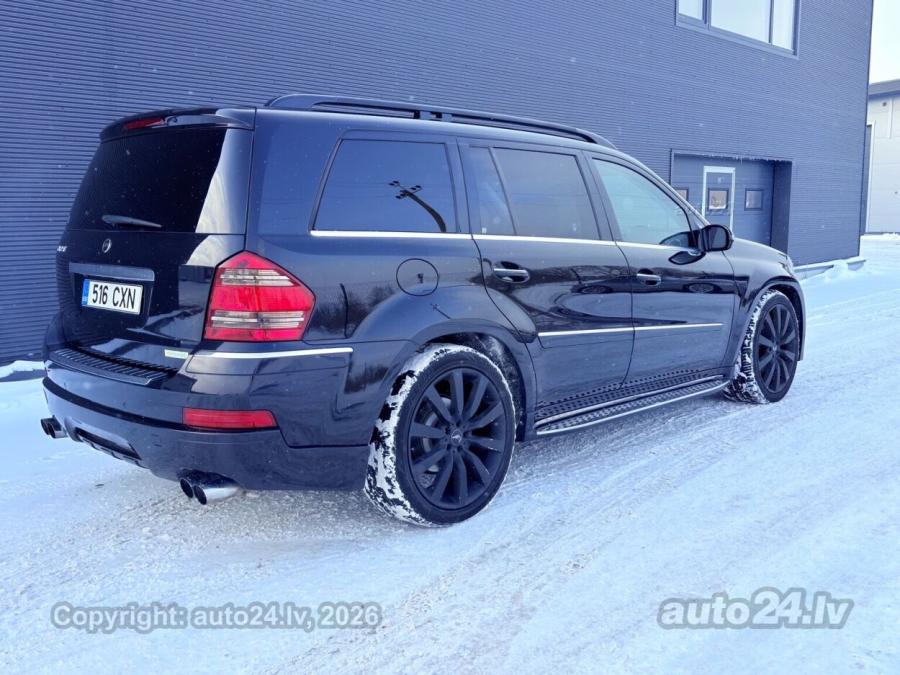 Black Mercedes-Benz GL-Class 2007 in Tallinn, with an engine capacity of 5.50 L and mileage of 77 thousand km for 24900 €, photo 3 on AUTOMOTO.COM.LV