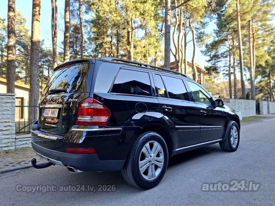 Black Mercedes-Benz GL-Class 2007 in Tallinn, with an engine capacity of 3.00 L and mileage of 298 thousand km for 8500 €, photo 2 on AUTOMOTO.COM.LV