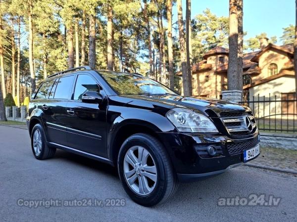 Black Mercedes-Benz GL-Class 2007 in Tallinn, with an engine capacity of 3.00 L and mileage of 298 thousand km for 8500 €, photo 4 on AUTOMOTO.COM.LV