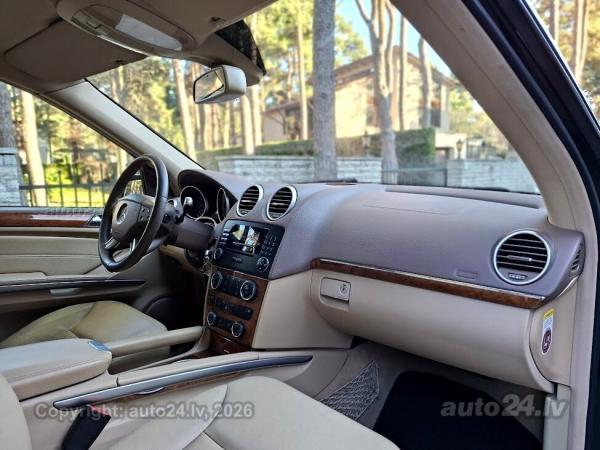 Melns Mercedes-Benz GL-Class 2007 Tallina, ar dzinēja tilpumu 3.00 L un nobraukumu 298 tūkst. km par 8500 €, foto 11 vietnē AUTOMOTO.COM.LV
