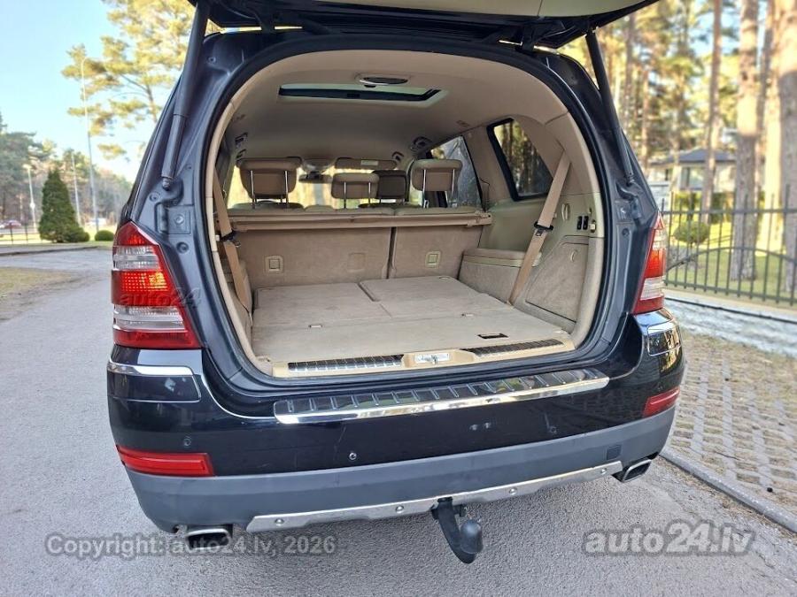 Black Mercedes-Benz GL-Class 2007 in Tallinn, with an engine capacity of 3.00 L and mileage of 298 thousand km for 8500 €, photo 17 on AUTOMOTO.COM.LV