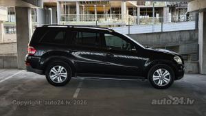 Черный Мерседес ГЛ-класс 2007 в Таллин, объемом двигателя 4.00 л и пробегом 213 тыс. км за 7999 €, фото 4 на AUTOMOTO.COM.LV