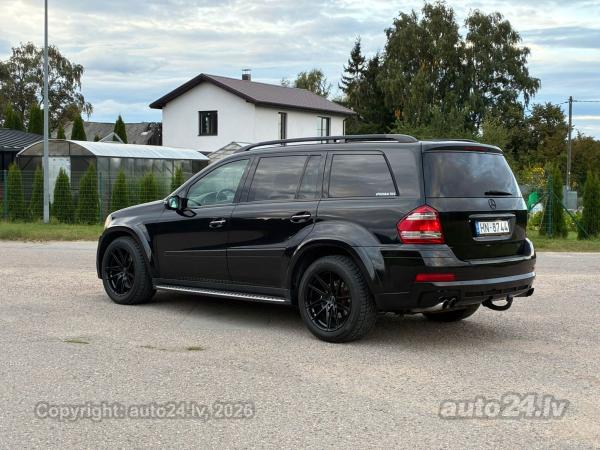 Black Mercedes-Benz GL-Class 2007 in Riga, with an engine capacity of 3.00 L and mileage of 345 thousand km for 9800 €, photo 5 on AUTOMOTO.COM.LV