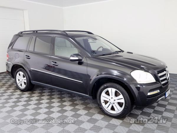 Melns Mercedes-Benz GL-Class 2007 Tallina, ar dzinēja tilpumu 4.00 L un nobraukumu 337 tūkst. km par 4999 €, foto 1 vietnē AUTOMOTO.COM.LV