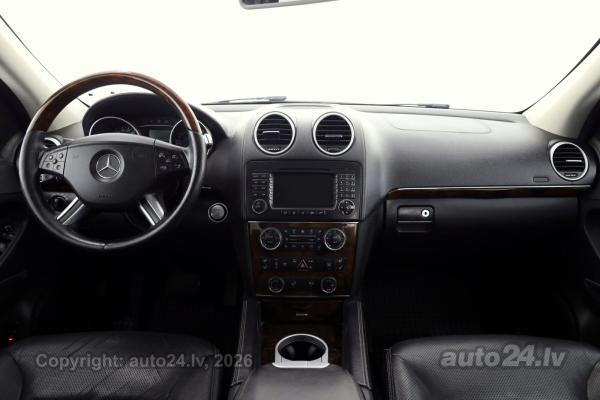 Melns Mercedes-Benz GL-Class 2007 Tallina, ar dzinēja tilpumu 4.00 L un nobraukumu 337 tūkst. km par 4999 €, foto 6 vietnē AUTOMOTO.COM.LV