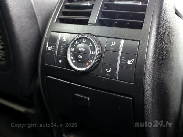 Melns Mercedes-Benz GL-Class 2007 Tallina, ar dzinēja tilpumu 4.00 L un nobraukumu 337 tūkst. km par 4999 €, foto 10 vietnē AUTOMOTO.COM.LV