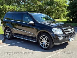 Melns Mercedes-Benz GL-Class 2009 Tallina, ar dzinēja tilpumu 4.00 L un nobraukumu 365 tūkst. km par 9000 €, foto  vietnē AUTOMOTO.COM.LV