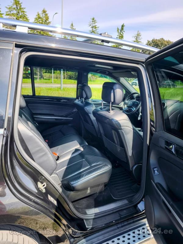 Melns Mercedes-Benz GL-Class 2011 Tallina, ar dzinēja tilpumu 3.00 L un nobraukumu 299 tūkst. km par 13990 €, foto 11 vietnē AUTOMOTO.COM.LV