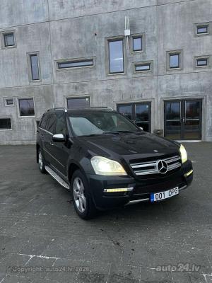 Melns Mercedes-Benz GL-Class 2011 Tallina, ar dzinēja tilpumu 4.00 L un nobraukumu 321 tūkst. km par 14999 €, foto 4 vietnē AUTOMOTO.COM.LV