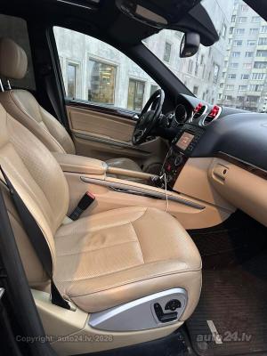 Melns Mercedes-Benz GL-Class 2011 Tallina, ar dzinēja tilpumu 4.00 L un nobraukumu 321 tūkst. km par 14999 €, foto 12 vietnē AUTOMOTO.COM.LV