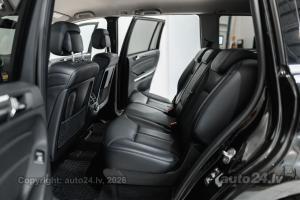 Black Mercedes-Benz GL-Class 2011 in Tallinn, with an engine capacity of 4.00 L and mileage of 272 thousand km for 16990 €, photo 19 on AUTOMOTO.COM.LV