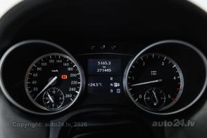 Black Mercedes-Benz GL-Class 2011 in Tallinn, with an engine capacity of 4.00 L and mileage of 272 thousand km for 16990 €, photo 31 on AUTOMOTO.COM.LV