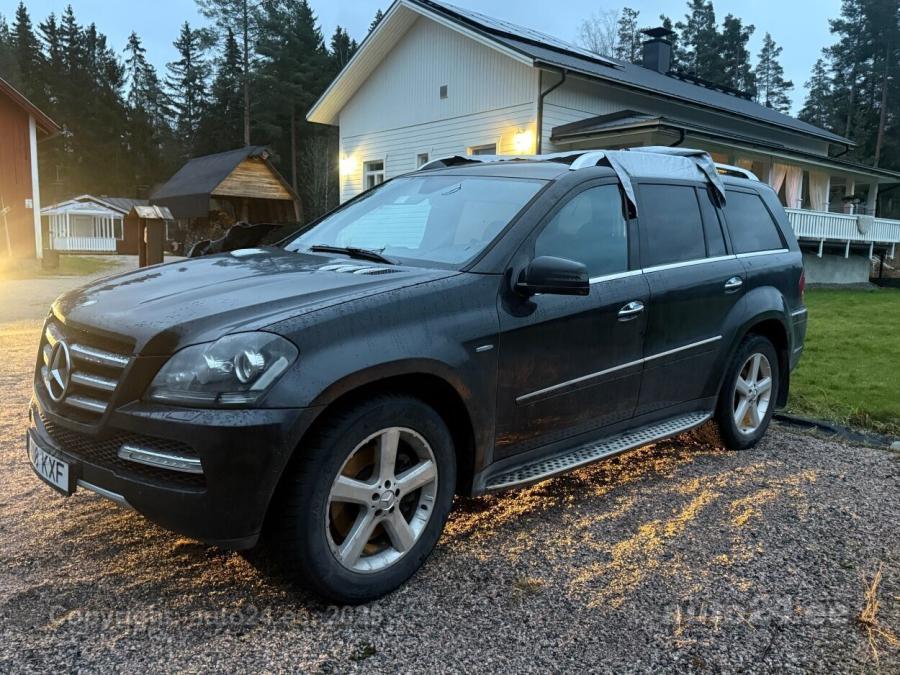 Melns Mercedes-Benz GL-Class 2012 Tallina, ar dzinēja tilpumu 3.00 L un nobraukumu 385 tūkst. km par 6000 €, foto 1 vietnē AUTOMOTO.COM.LV