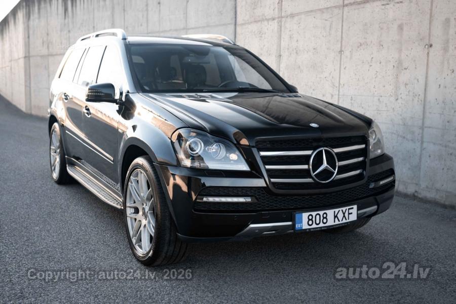 Melns Mercedes-Benz GL-Class 2012 Tallina, ar dzinēja tilpumu 3.00 L un nobraukumu 399 tūkst. km par 10900 €, foto 3 vietnē AUTOMOTO.COM.LV