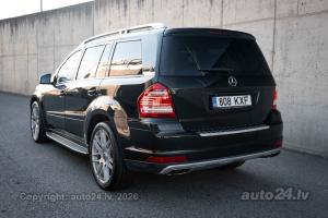 Melns Mercedes-Benz GL-Class 2012 Tallina, ar dzinēja tilpumu 3.00 L un nobraukumu 399 tūkst. km par 10900 €, foto 9 vietnē AUTOMOTO.COM.LV