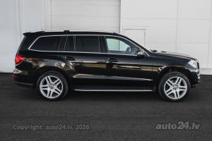 Melns Mercedes-Benz GL-Class 2013 Tallina, ar dzinēja tilpumu 3.00 L un nobraukumu 133 tūkst. km par 25999 €, foto 5 vietnē AUTOMOTO.COM.LV