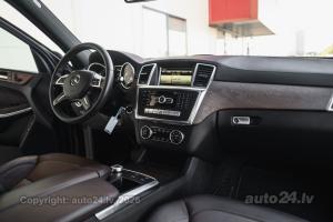 Melns Mercedes-Benz GL-Class 2013 Tallina, ar dzinēja tilpumu 3.00 L un nobraukumu 133 tūkst. km par 25999 €, foto 10 vietnē AUTOMOTO.COM.LV