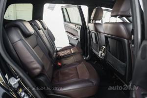 Melns Mercedes-Benz GL-Class 2013 Tallina, ar dzinēja tilpumu 3.00 L un nobraukumu 133 tūkst. km par 25999 €, foto 12 vietnē AUTOMOTO.COM.LV