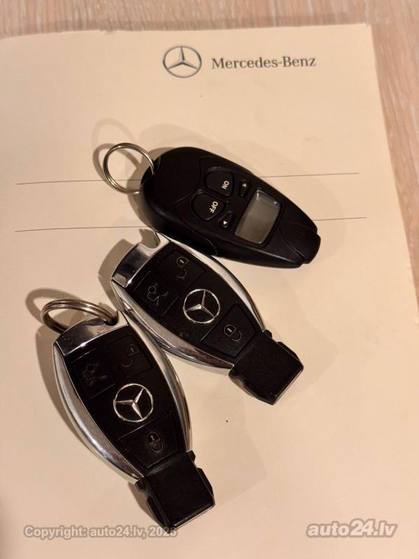 Melns Mercedes-Benz GL-Class 2014 Tallina, ar dzinēja tilpumu 3.00 L un nobraukumu 199 tūkst. km par 26990 €, foto 11 vietnē AUTOMOTO.COM.LV