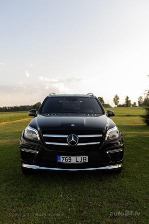 Black Mercedes-Benz GL-Class 2014 in Tallinn, with an engine capacity of 3.00 L and mileage of 257 thousand km for 25000 €, photo 3 on AUTOMOTO.COM.LV